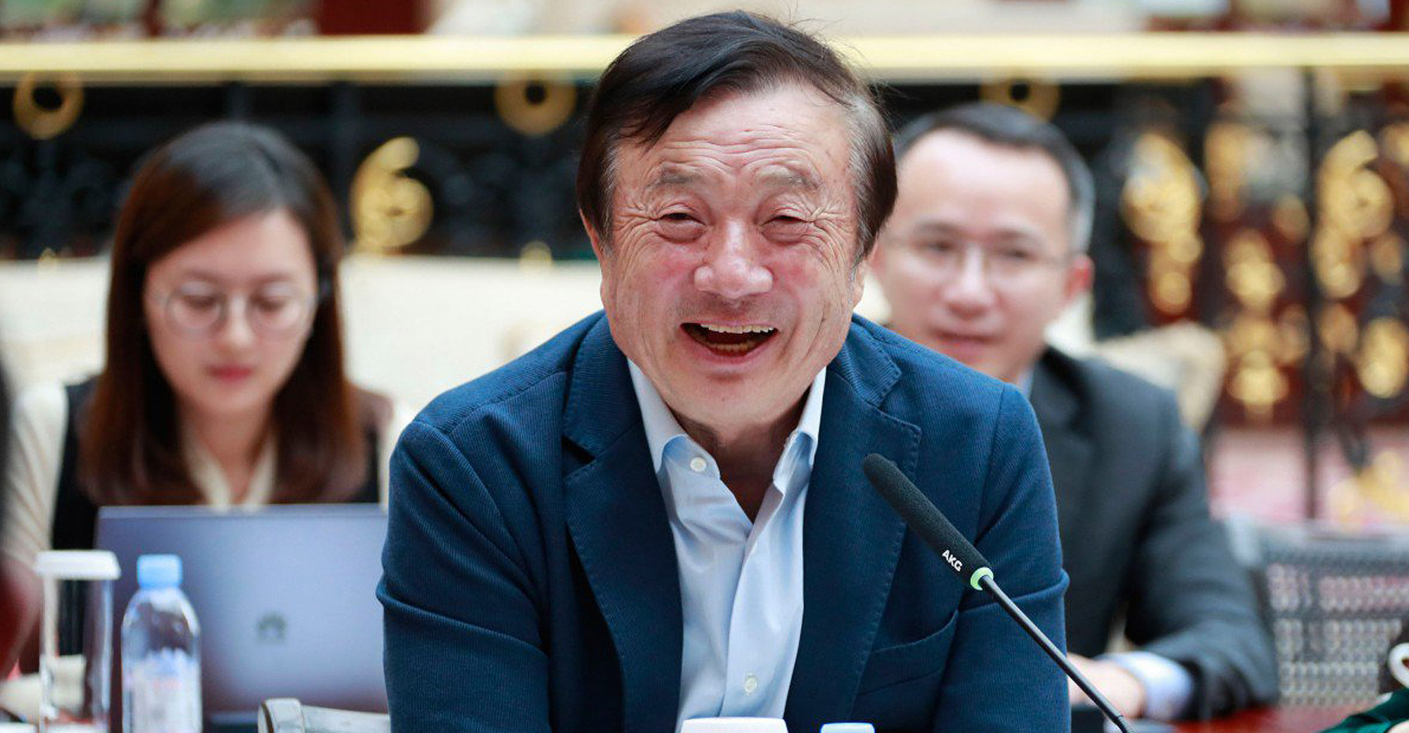 CEO of Huawei Talks Conflicts with the US: “To Take the Throne One ...