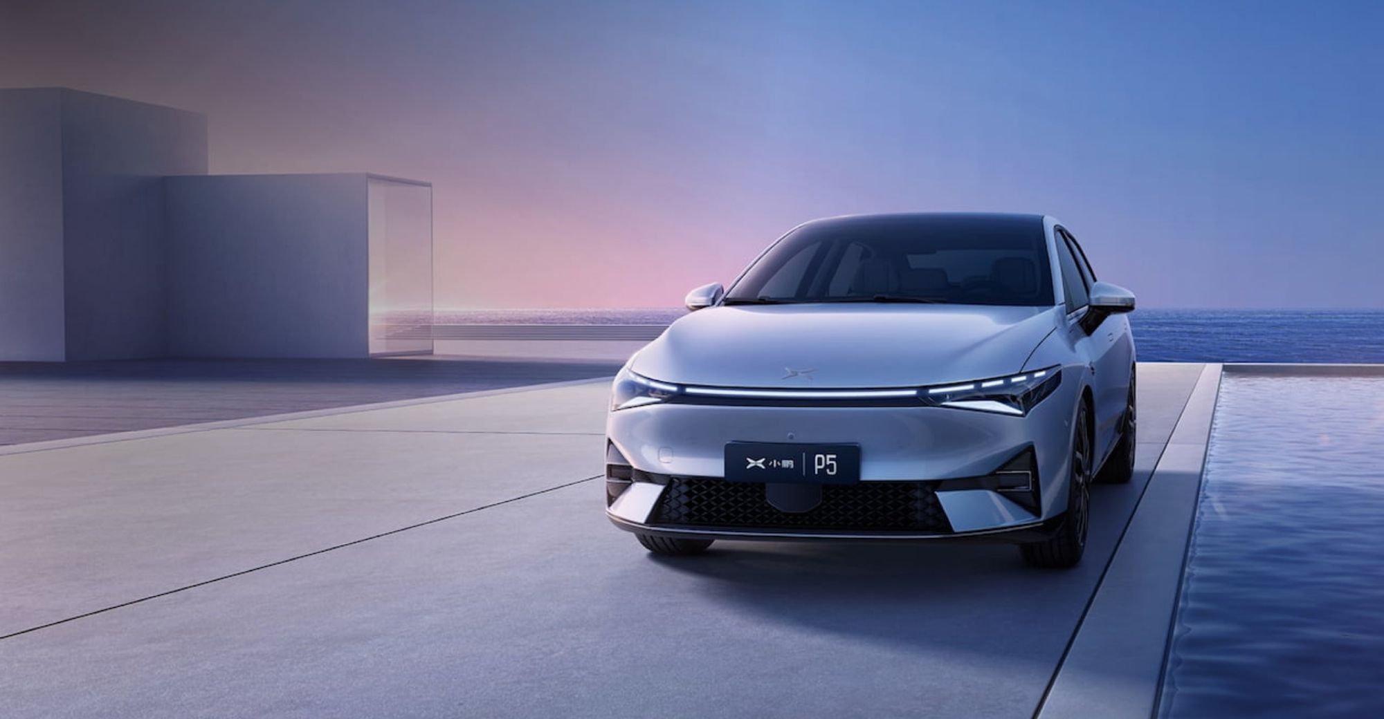 XPeng's P5 City NGP Clip Leaked, Supports Automatic Lane-Change Turn ...