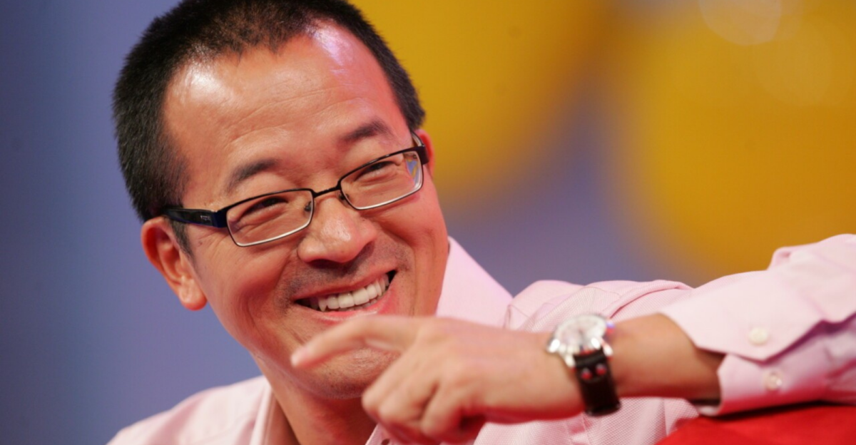 Michael Yu: New Oriental Donates Nearly 80,000 Sets of Study Desks and ...