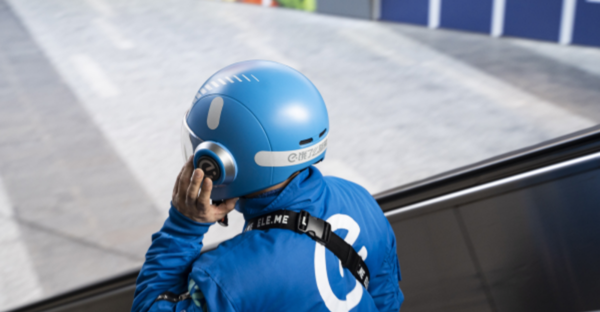 Ele.me Pilots Smart Helmets Enabling Orders by Voice and Collision ...