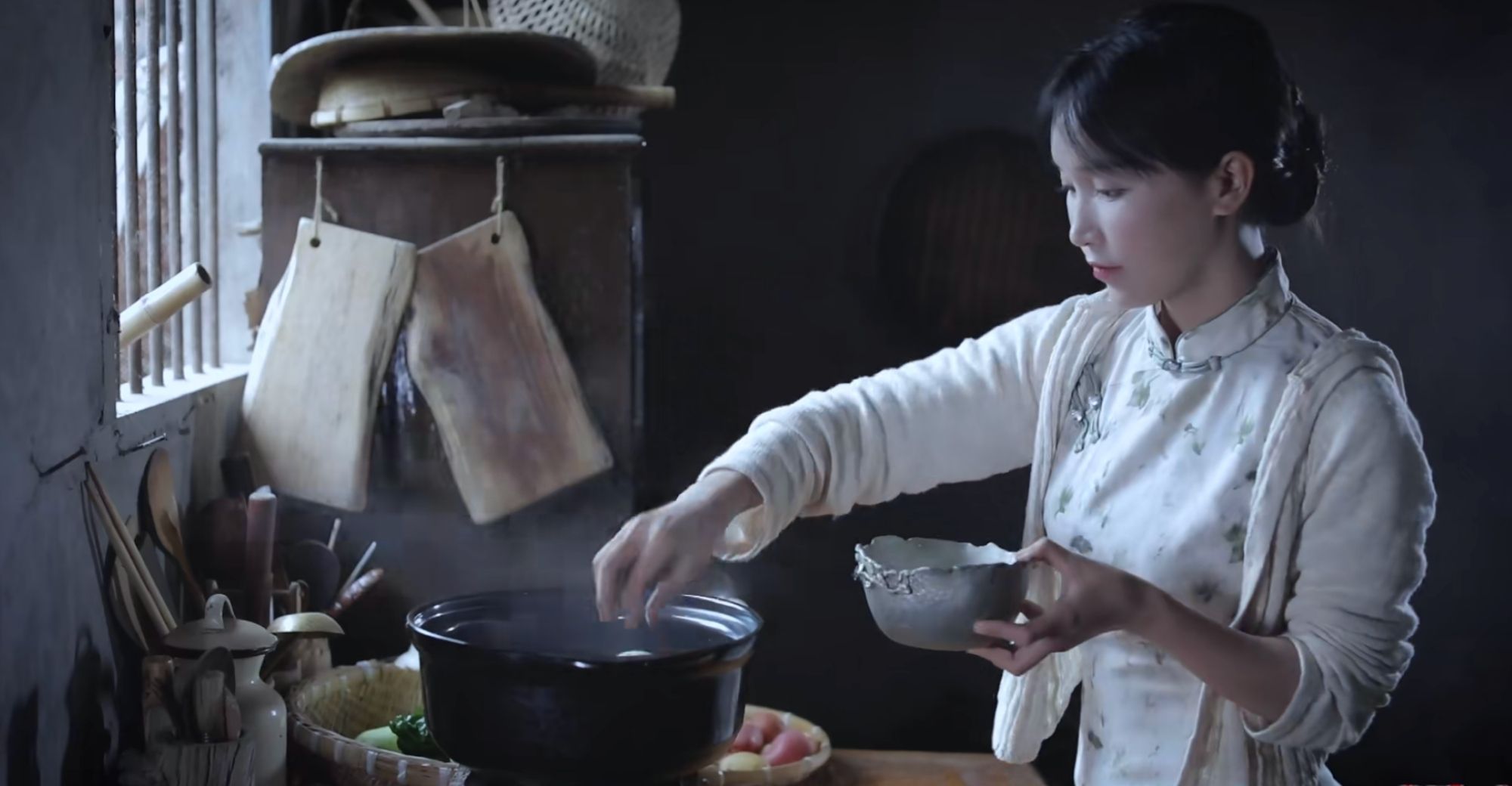 Chinese Vlogger Li Ziqi to Return, Cooperation with Partner Firm to ...